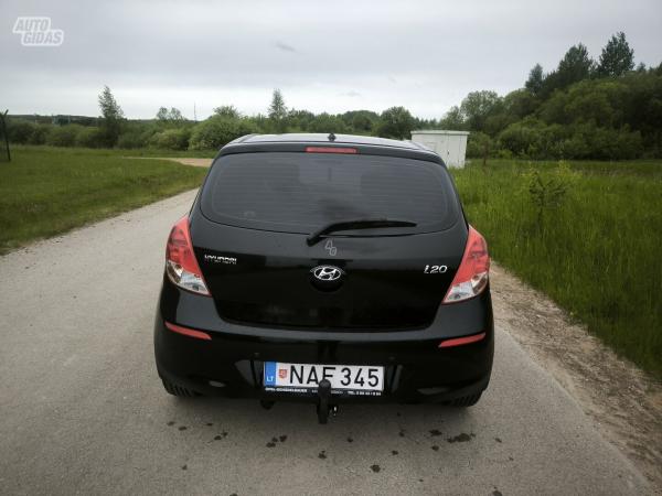 Hyundai i20 2015 in Telschi, with an engine capacity of 1.30 L and mileage of 164 thousand km for 2550 €, photo 4 on AUTOMOTO.COM.LV