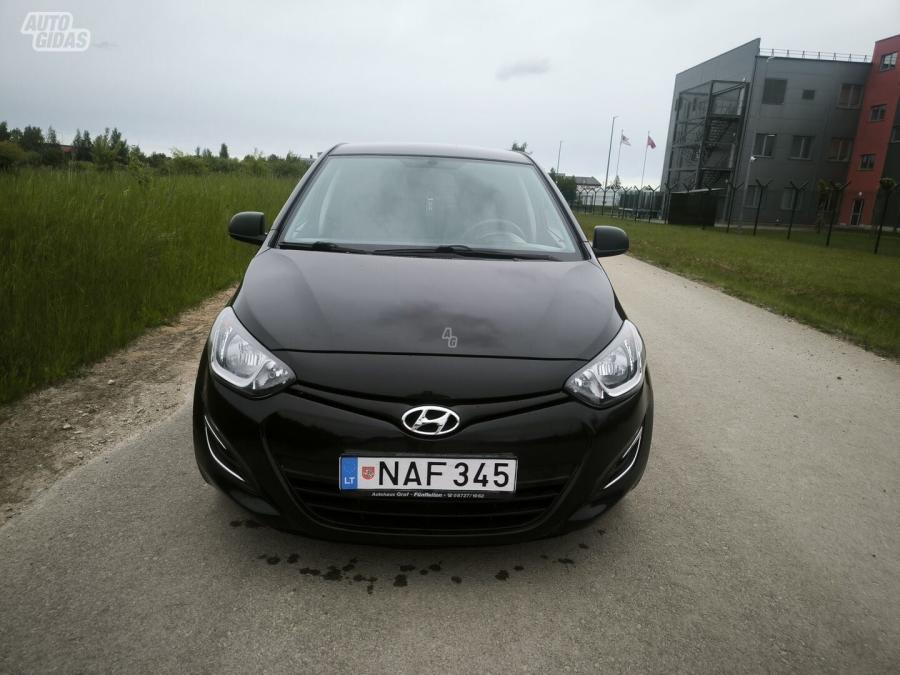 Hyundai i20 2015 in Telschi, with an engine capacity of 1.30 L and mileage of 164 thousand km for 2550 €, photo 8 on AUTOMOTO.COM.LV