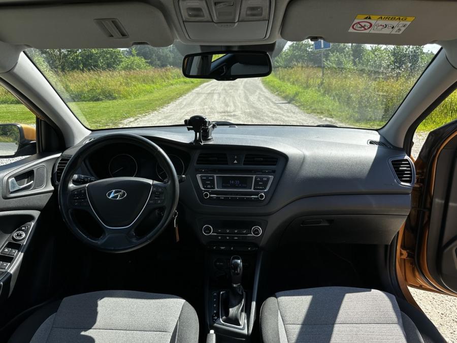 Hyundai i20 2015 Tallina, ar dzinēja tilpumu 0.00 L un nobraukumu 181 tūkst. km par 6500 €, foto 12 vietnē AUTOMOTO.COM.LV