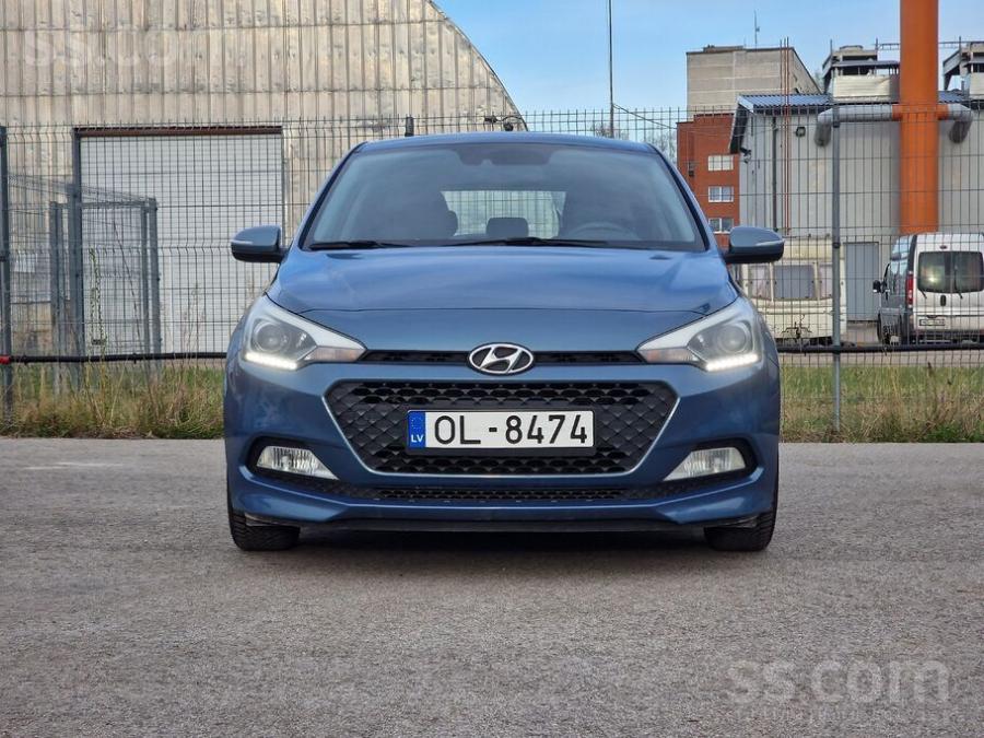 Hyundai i20 2016 Jelgava, ar dzinēja tilpumu 1.40 L un nobraukumu 294 tūkst. km par 2790 €, foto 4 vietnē AUTOMOTO.COM.LV