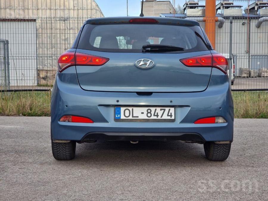 Hyundai i20 2016 Jelgava, ar dzinēja tilpumu 1.40 L un nobraukumu 294 tūkst. km par 2790 €, foto 7 vietnē AUTOMOTO.COM.LV