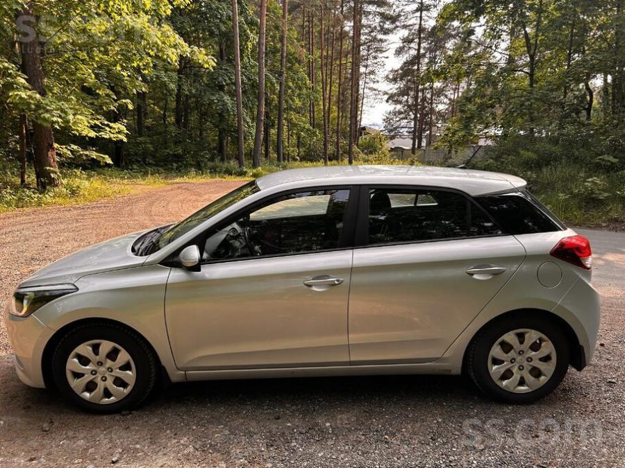 Hyundai i20 2017 Rīga, ar dzinēja tilpumu 1.10 L un nobraukumu 175 tūkst. km par 4000 €, foto 3 vietnē AUTOMOTO.COM.LV