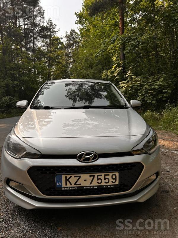 Hyundai i20 2017 in Riga, with an engine capacity of 1.10 L and mileage of 175 thousand km for 4000 €, photo 1 on AUTOMOTO.COM.LV