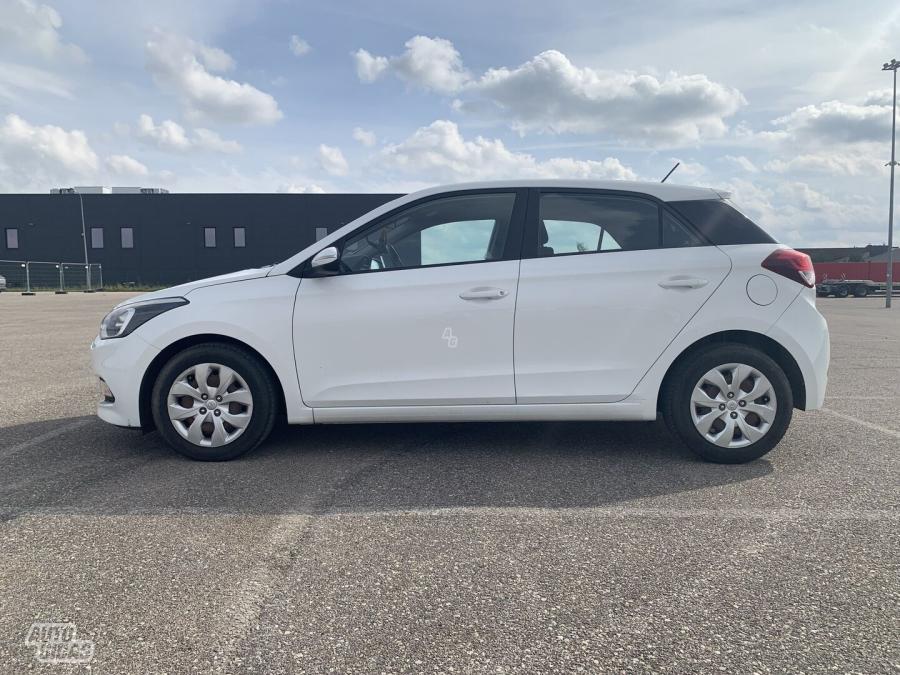 Hyundai i20 2017 Viļņa, ar dzinēja tilpumu 1.20 L un nobraukumu 127 tūkst. km par 7700 €, foto 9 vietnē AUTOMOTO.COM.LV