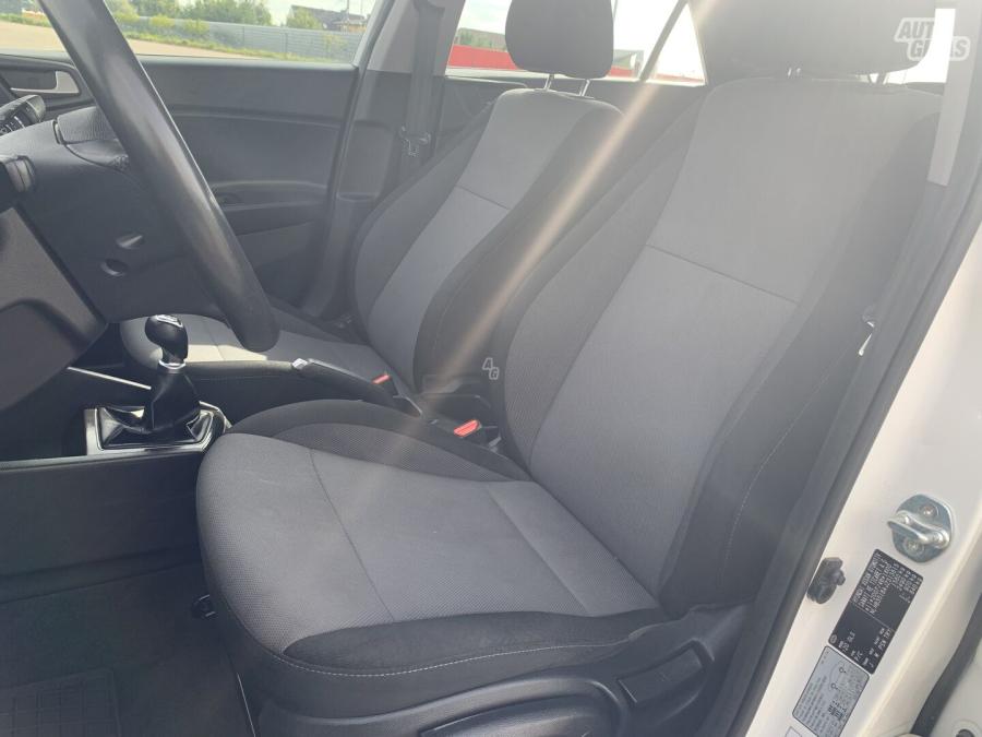 Hyundai i20 2017 Viļņa, ar dzinēja tilpumu 1.20 L un nobraukumu 127 tūkst. km par 7700 €, foto 12 vietnē AUTOMOTO.COM.LV