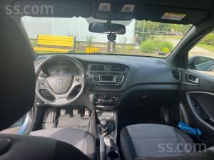 Hyundai i20 2018 in Ventspils, with an engine capacity of 1.20 L and mileage of 74 thousand km for 16990 €, photo 8 on AUTOMOTO.COM.LV