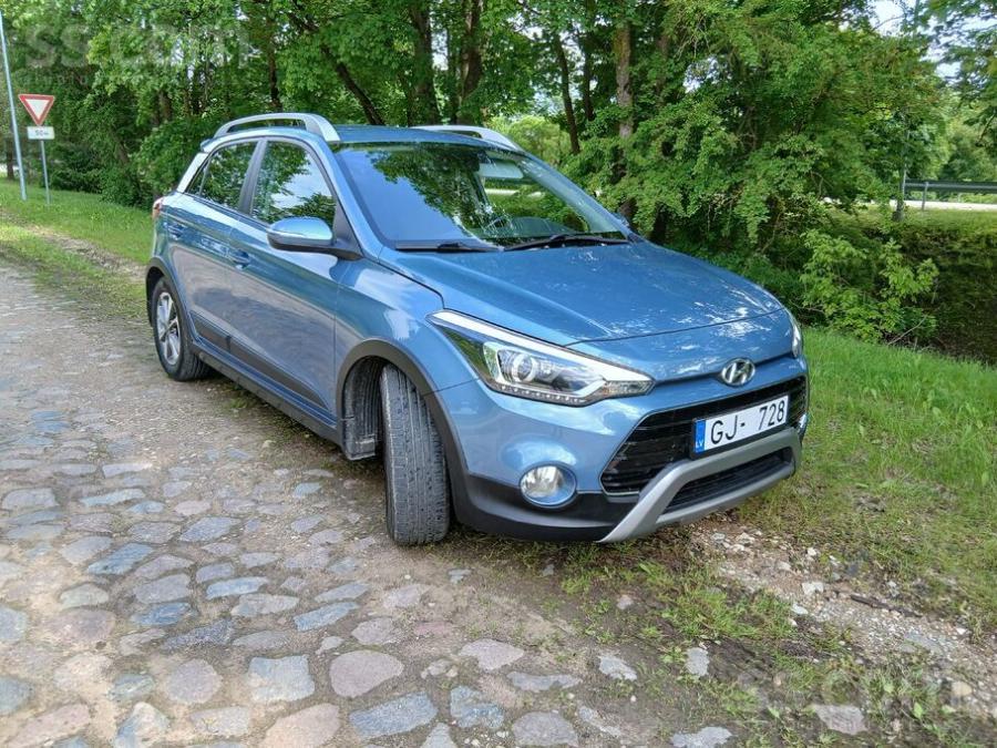 Hyundai i20 2018 in Saldus, with an engine capacity of 1.00 L and mileage of 778 thousand km for 7000 €, photo 2 on AUTOMOTO.COM.LV
