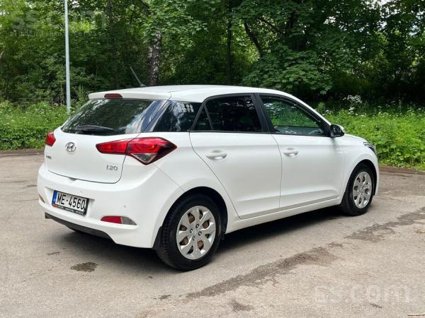 Hyundai i20 2018 in Riga, with an engine capacity of 1.20 L and mileage of 0 thousand km for 5499 €, photo 5 on AUTOMOTO.COM.LV