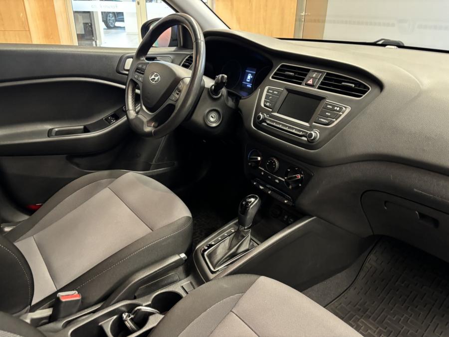Hyundai i20 2019 Rīga, ar dzinēja tilpumu 1.00 L un nobraukumu 81 tūkst. km par 890000 €, foto 12 vietnē AUTOMOTO.COM.LV