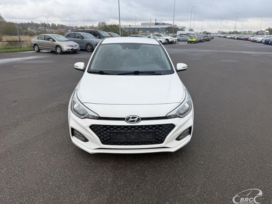 Hyundai i20 2019 in Vilnius, with an engine capacity of 0.00 L and mileage of 155 thousand km for 5500 €, photo 5 on AUTOMOTO.COM.LV