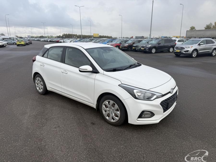 Hyundai i20 2019 in Vilnius, with an engine capacity of 0.00 L and mileage of 155 thousand km for 5500 €, photo 6 on AUTOMOTO.COM.LV