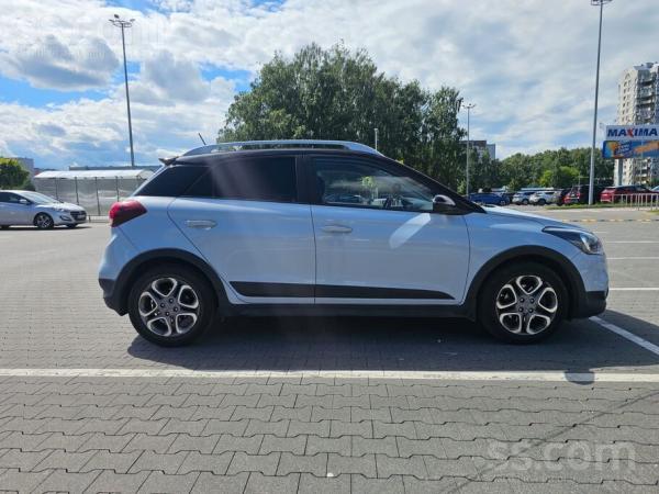 Hyundai i20 2020 in Riga, with an engine capacity of 1.00 L and mileage of 75 thousand km for 10500 €, photo 6 on AUTOMOTO.COM.LV
