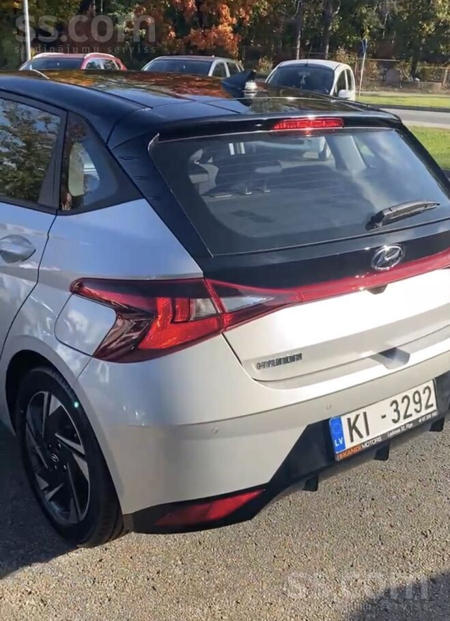 Hyundai i20 2021 in Riga, with an engine capacity of 1.00 L and mileage of 42 thousand km for 11700 €, photo 3 on AUTOMOTO.COM.LV