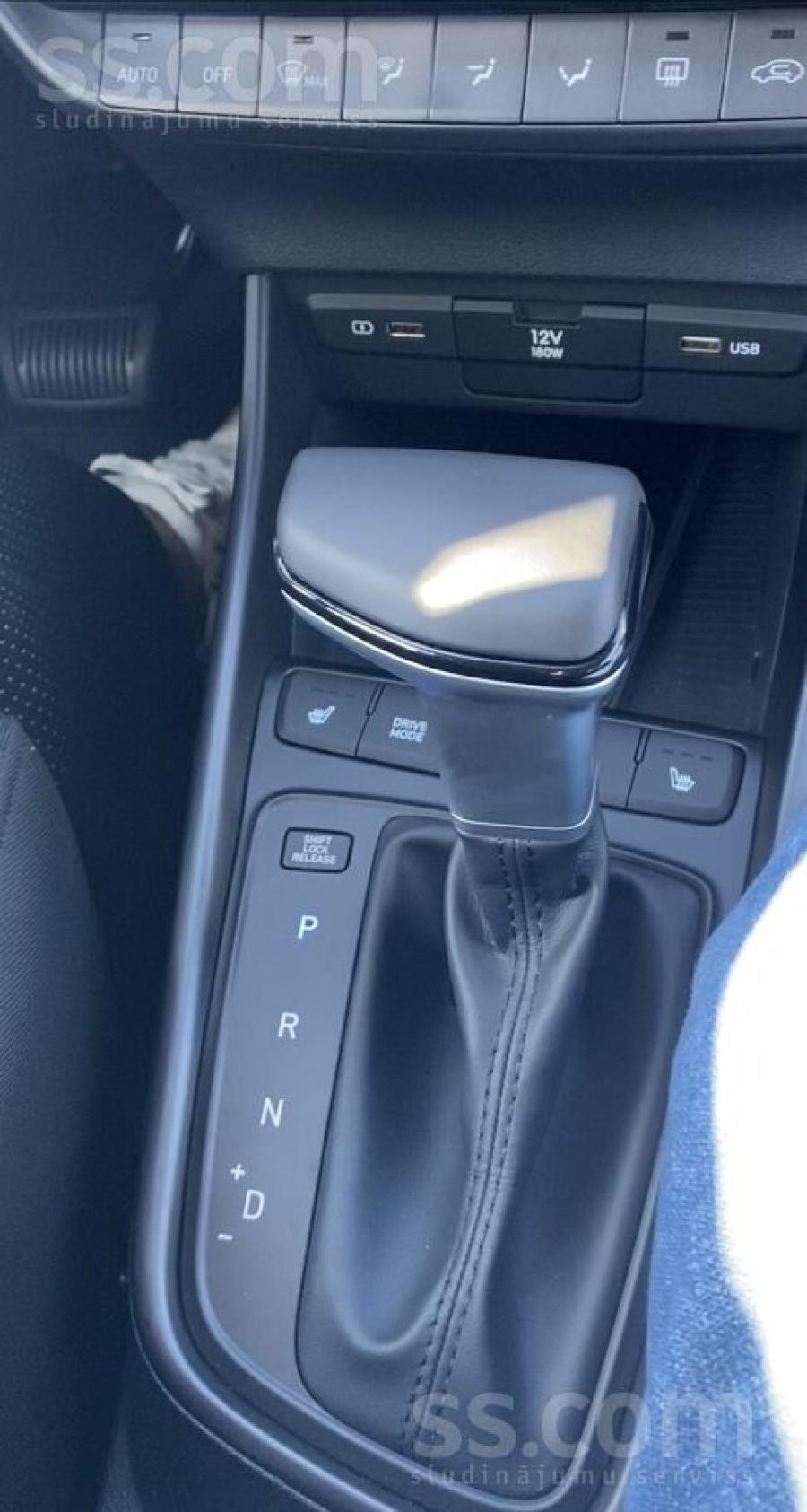 Hyundai i20 2021 in Riga, with an engine capacity of 1.00 L and mileage of 42 thousand km for 11700 €, photo 10 on AUTOMOTO.COM.LV