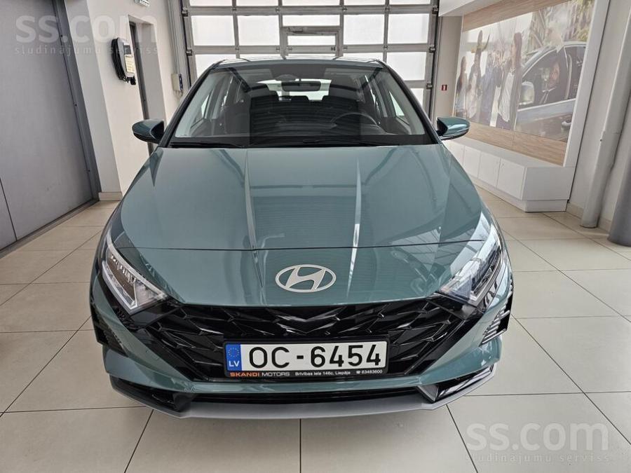 Hyundai i20 2025 in Liepaja, with an engine capacity of 1.00 L and mileage of 5 thousand km for 19779 €, photo 2 on AUTOMOTO.COM.LV