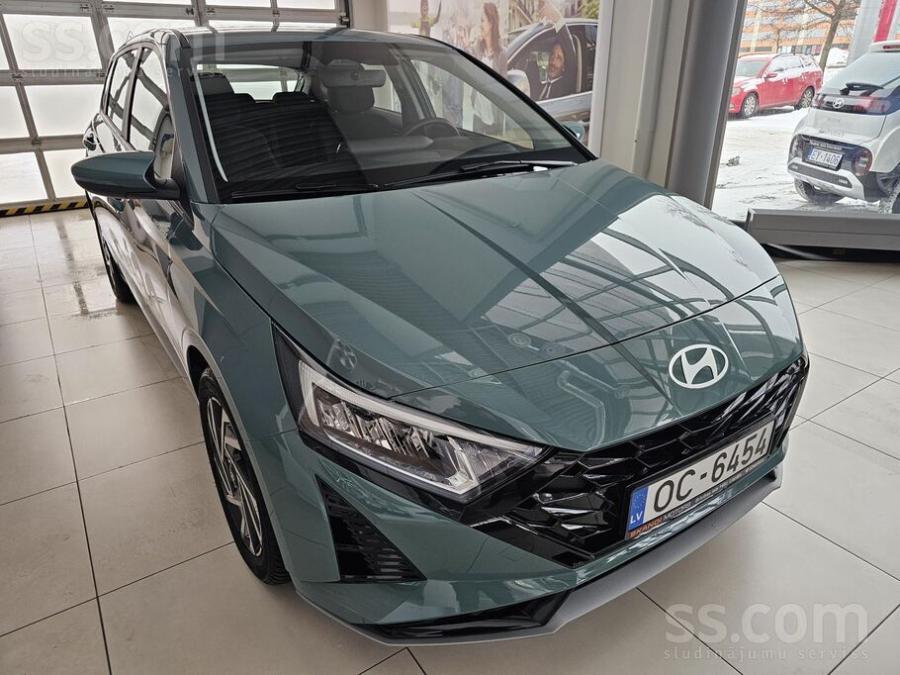 Hyundai i20 2025 Liepāja, ar dzinēja tilpumu 1.00 L un nobraukumu 8 tūkst. km par 18979 €, foto 4 vietnē AUTOMOTO.COM.LV