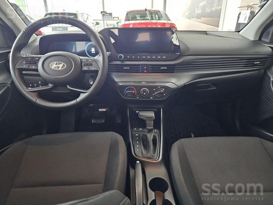 Hyundai i20 2025 Liepāja, ar dzinēja tilpumu 1.00 L un nobraukumu 8 tūkst. km par 18979 €, foto 10 vietnē AUTOMOTO.COM.LV