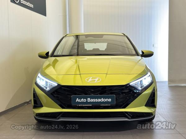 Hyundai i20 2026 Tallina, ar dzinēja tilpumu 1.00 L un nobraukumu 0 tūkst. km par 20900 €, foto 2 vietnē AUTOMOTO.COM.LV