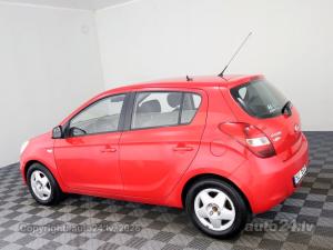 Sarkans Hyundai i20 2009 Tallina, ar dzinēja tilpumu 1.40 L un nobraukumu 252 tūkst. km par 1199 €, foto 5 vietnē AUTOMOTO.COM.LV