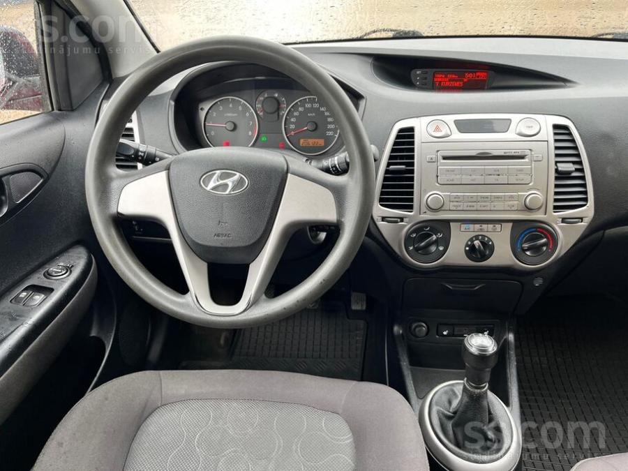 Sarkans Hyundai i20 2010 Liepāja, ar dzinēja tilpumu 1.30 L un nobraukumu 206 tūkst. km par 2880 €, foto 7 vietnē AUTOMOTO.COM.LV