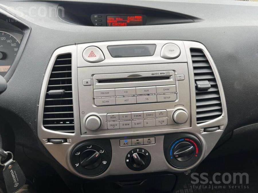 Sarkans Hyundai i20 2010 Liepāja, ar dzinēja tilpumu 1.30 L un nobraukumu 206 tūkst. km par 2880 €, foto 8 vietnē AUTOMOTO.COM.LV