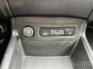 Sarkans Hyundai i20 2010 Liepāja, ar dzinēja tilpumu 1.30 L un nobraukumu 206 tūkst. km par 2880 €, foto 10 vietnē AUTOMOTO.COM.LV