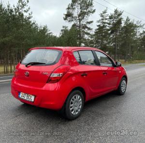 Sarkans Hyundai i20 2011 Tallina, ar dzinēja tilpumu 1.20 L un nobraukumu 113 tūkst. km par 2900 €, foto 7 vietnē AUTOMOTO.COM.LV