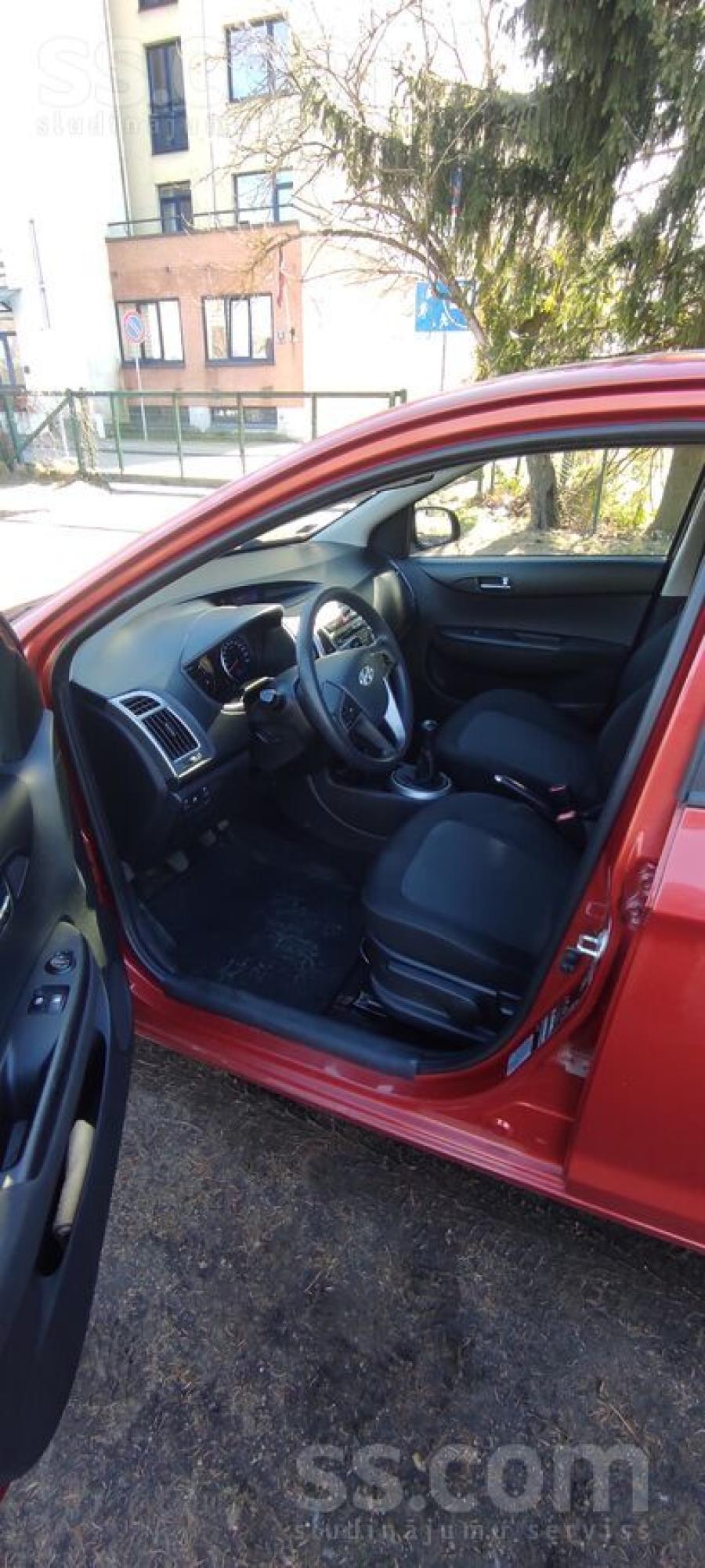 Sarkans Hyundai i20 2013 Rīga, ar dzinēja tilpumu 1.30 L un nobraukumu 189 tūkst. km par 4250 €, foto 3 vietnē AUTOMOTO.COM.LV