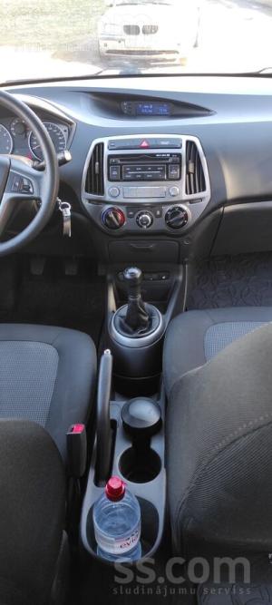 Sarkans Hyundai i20 2013 Rīga, ar dzinēja tilpumu 1.30 L un nobraukumu 189 tūkst. km par 4250 €, foto 4 vietnē AUTOMOTO.COM.LV