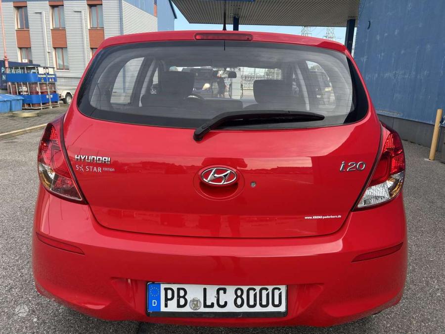 Sarkans Hyundai i20 2013 Marijampole, ar dzinēja tilpumu 1.25 L un nobraukumu 122 tūkst. km par 3850 €, foto 6 vietnē AUTOMOTO.COM.LV
