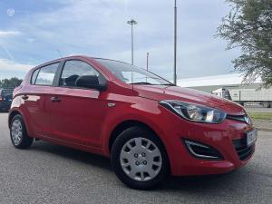 Sarkans Hyundai i20 2013 Marijampole, ar dzinēja tilpumu 1.25 L un nobraukumu 122 tūkst. km par 3850 €, foto 17 vietnē AUTOMOTO.COM.LV