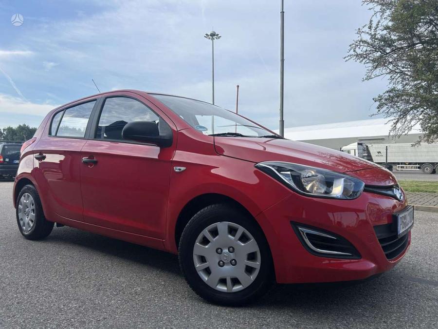 Sarkans Hyundai i20 2013 Marijampole, ar dzinēja tilpumu 1.25 L un nobraukumu 122 tūkst. km par 3850 €, foto 17 vietnē AUTOMOTO.COM.LV