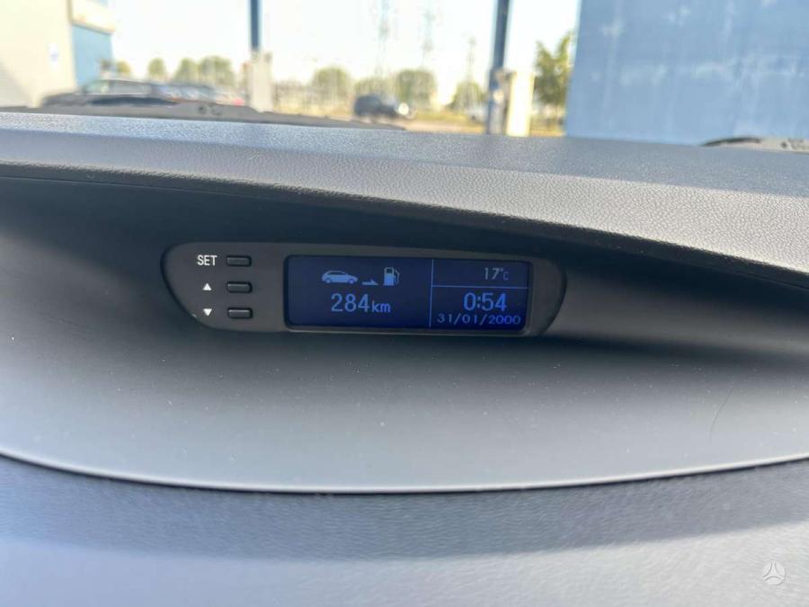 Sarkans Hyundai i20 2013 Marijampole, ar dzinēja tilpumu 1.25 L un nobraukumu 122 tūkst. km par 3850 €, foto 37 vietnē AUTOMOTO.COM.LV