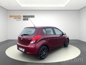 Sarkans Hyundai i20 2014 Rīga, ar dzinēja tilpumu 1.20 L un nobraukumu 81 tūkst. km par 4490 €, foto 7 vietnē AUTOMOTO.COM.LV