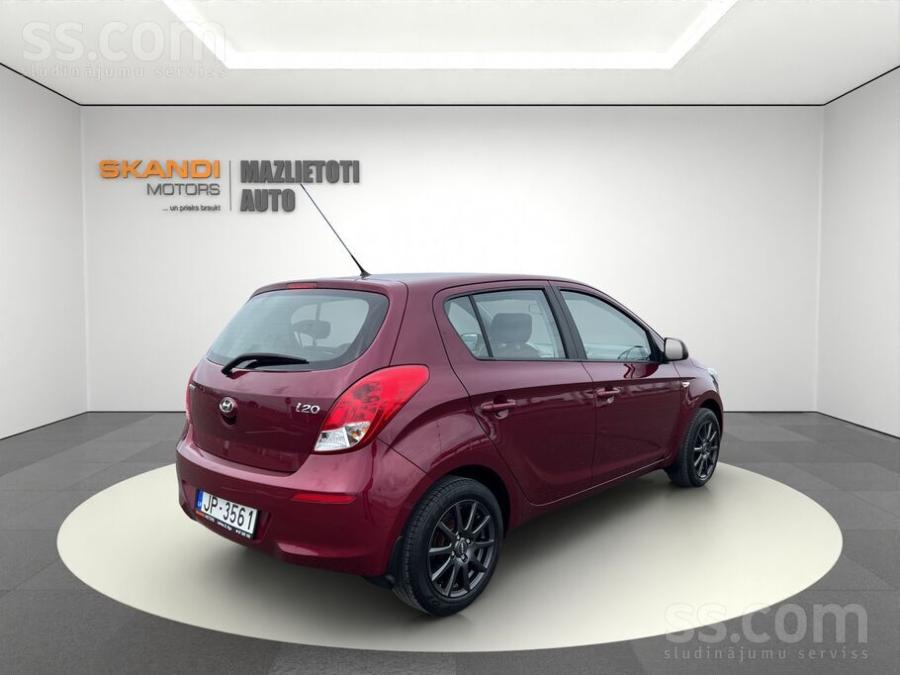 Sarkans Hyundai i20 2014 Rīga, ar dzinēja tilpumu 1.20 L un nobraukumu 81 tūkst. km par 4490 €, foto 7 vietnē AUTOMOTO.COM.LV