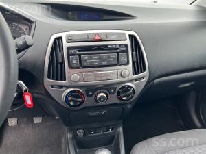Sarkans Hyundai i20 2014 Rīga, ar dzinēja tilpumu 1.20 L un nobraukumu 81 tūkst. km par 4490 €, foto 16 vietnē AUTOMOTO.COM.LV