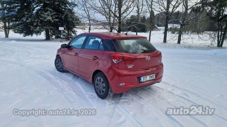 Sarkans Hyundai i20 2017 Viljandi, ar dzinēja tilpumu 1.20 L un nobraukumu 76 tūkst. km par 7600 €, foto 4 vietnē AUTOMOTO.COM.LV