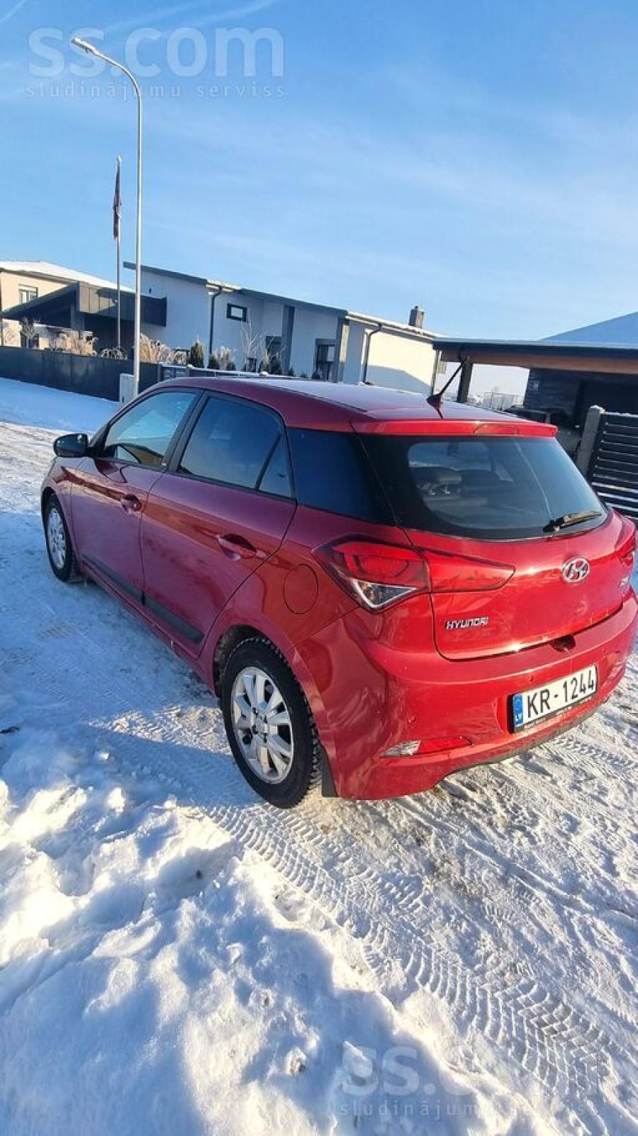 Sarkans Hyundai i20 2017 Rīga, ar dzinēja tilpumu 1.00 L un nobraukumu 84 tūkst. km par 6500 €, foto 4 vietnē AUTOMOTO.COM.LV