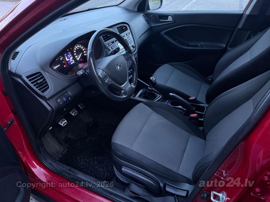 Sarkans Hyundai i20 2017 Tartu, ar dzinēja tilpumu 1.00 L un nobraukumu 207 tūkst. km par 5490 €, foto 10 vietnē AUTOMOTO.COM.LV