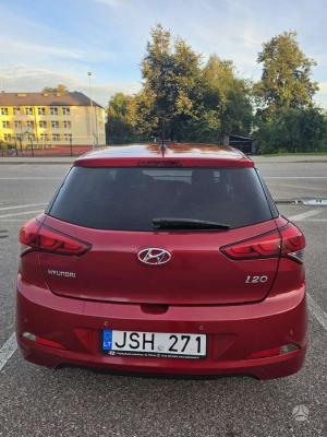 Red Hyundai i20 2017 in Ukmerge, with an engine capacity of 1.00 L and mileage of 164 thousand km for 5350 €, photo 5 on AUTOMOTO.COM.LV