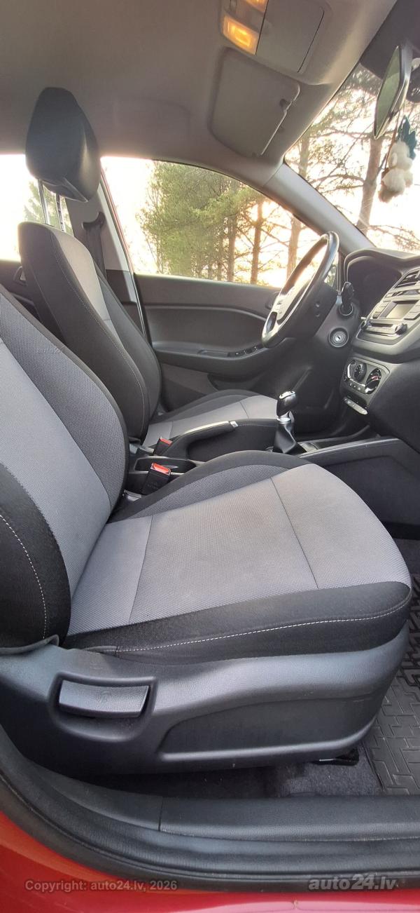 Sarkans Hyundai i20 2018 Narva, ar dzinēja tilpumu 1.25 L un nobraukumu 98 tūkst. km par 9900 €, foto 7 vietnē AUTOMOTO.COM.LV