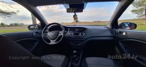 Red Hyundai i20 2018 in Narva, with an engine capacity of 1.25 L and mileage of 98 thousand km for 9900 €, photo 9 on AUTOMOTO.COM.LV