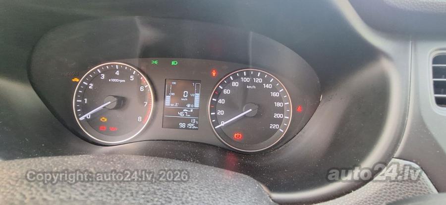 Red Hyundai i20 2018 in Narva, with an engine capacity of 1.25 L and mileage of 98 thousand km for 9900 €, photo 12 on AUTOMOTO.COM.LV