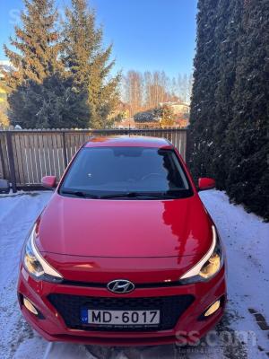 Red Hyundai i20 2019 in Riga, with an engine capacity of 1.20 L and mileage of 74 thousand km for 7500 €, photo  on AUTOMOTO.COM.LV