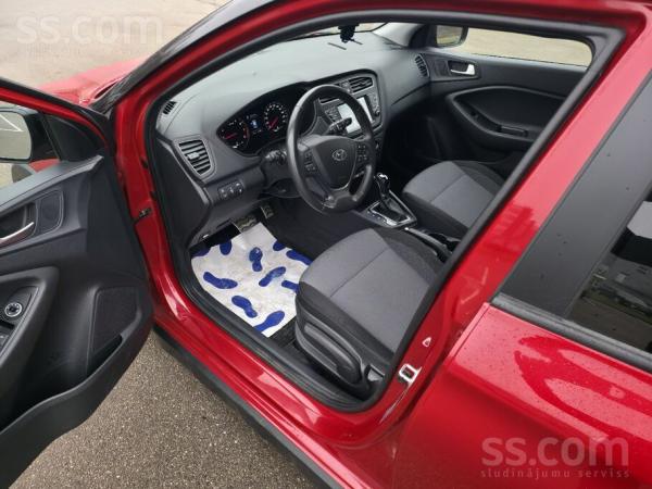 Sarkans Hyundai i20 2020 Rīga, ar dzinēja tilpumu 1.00 L un nobraukumu 31 tūkst. km par 11900 €, foto 5 vietnē AUTOMOTO.COM.LV