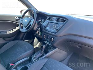 Sarkans Hyundai i20 2020 Rīga, ar dzinēja tilpumu 1.00 L un nobraukumu 97 tūkst. km par 9990 €, foto 7 vietnē AUTOMOTO.COM.LV