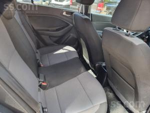 Красный Хендай и20 2020 в Рига, объемом двигателя 1.00 л и пробегом 75 тыс. км за 11800 €, фото 7 на AUTOMOTO.COM.LV