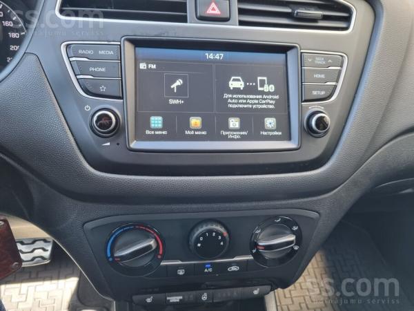 Red Hyundai i20 2020 in Riga, with an engine capacity of 1.00 L and mileage of 75 thousand km for 11800 €, photo 9 on AUTOMOTO.COM.LV