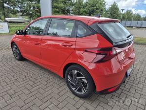 Sarkans Hyundai i20 2021 Liepāja, ar dzinēja tilpumu 1.00 L un nobraukumu 25 tūkst. km par 12990 €, foto 6 vietnē AUTOMOTO.COM.LV