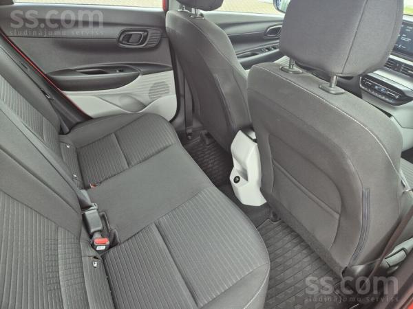 Red Hyundai i20 2021 in Liepaja, with an engine capacity of 1.00 L and mileage of 25 thousand km for 12990 €, photo 9 on AUTOMOTO.COM.LV